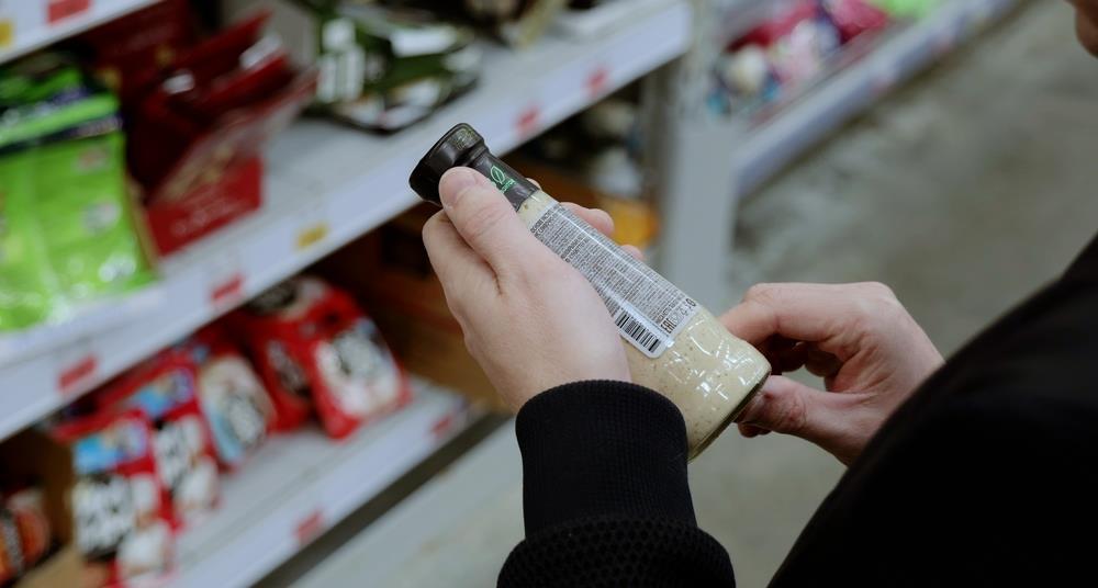 Over 100 unreviewed chemicals found in everyday US foods, study reveals ...